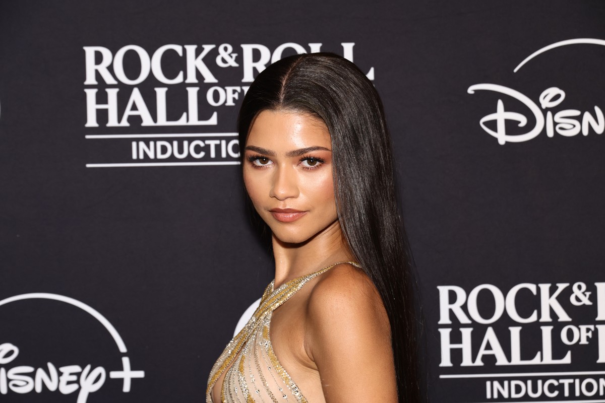 Zendaya usa a peça-chave perfeita para festas – e ela não é um vestido ...