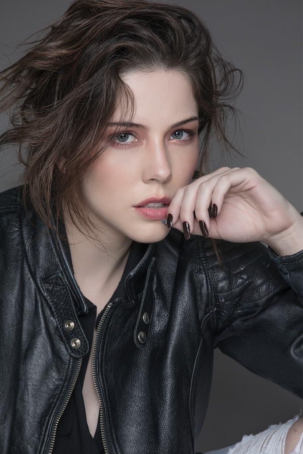 Bia Arantes comenta sucesso em 2018 e parceria com Bruna Marquezine em ...