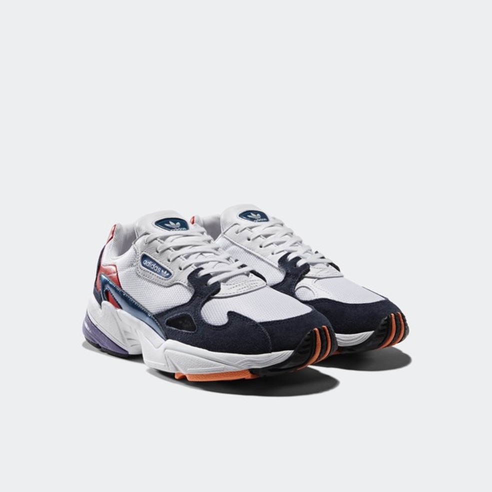 Adidas Originals lança novas colorways do modelo Falcon