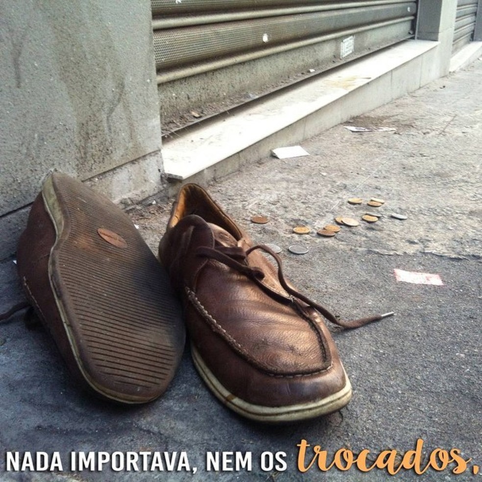 Este perfil transforma sapatos abandonados na rua em memes poéticos