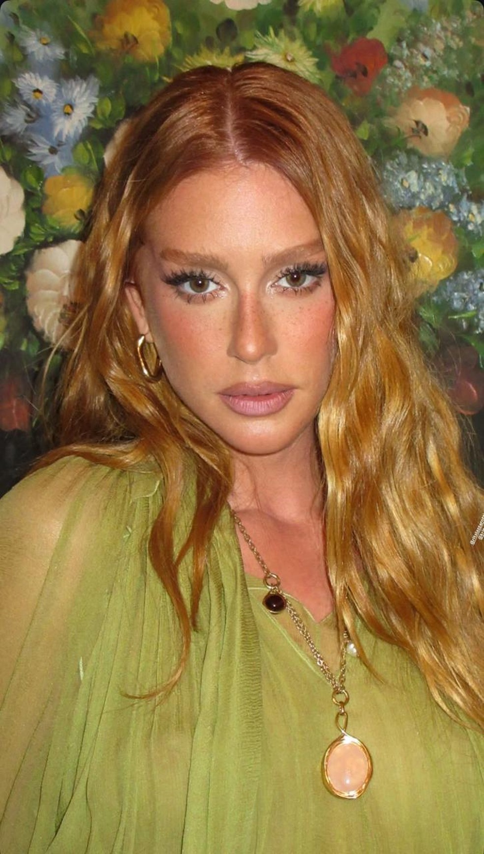 Marina Ruy Barbosa solta a voz e canta com Luísa Sonza em show em São Paulo