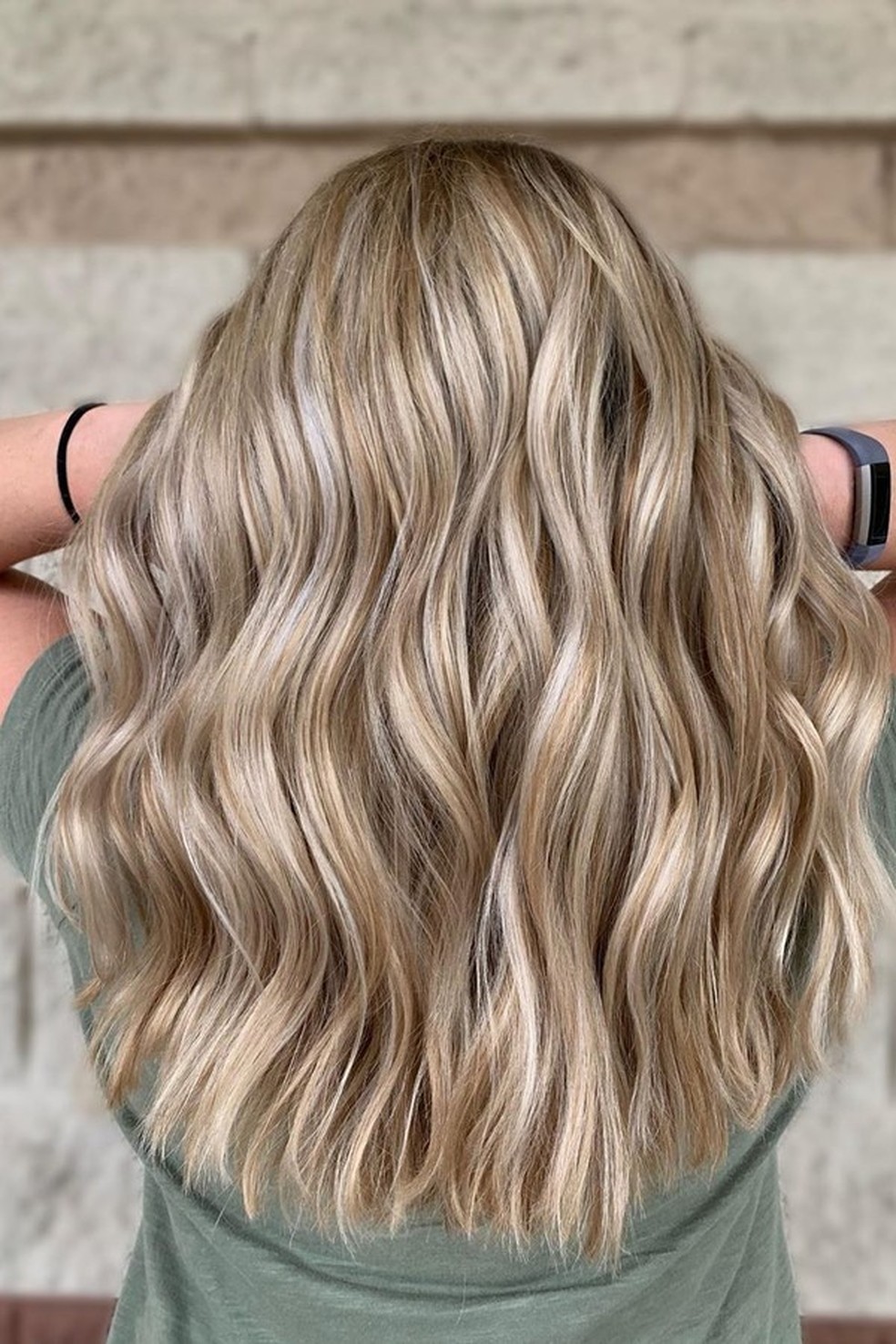 Cabelo de 'Tweed' é a tendência de coloração que estamos amando