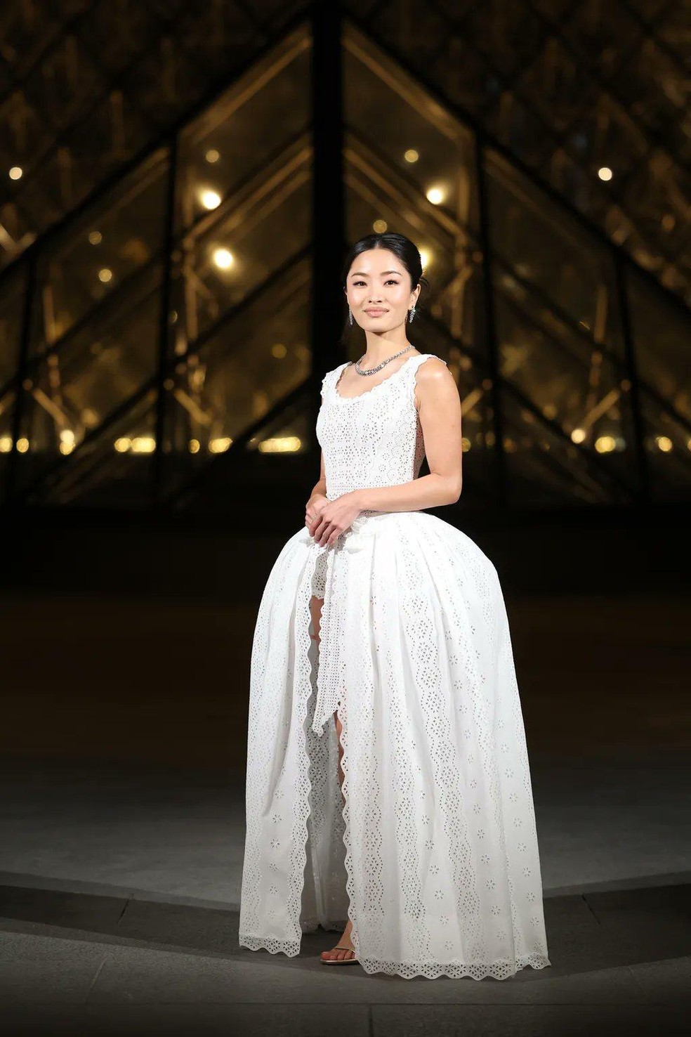 Gala do Louvre reúne famosas e fashionistas em Paris. Veja os melhores ...