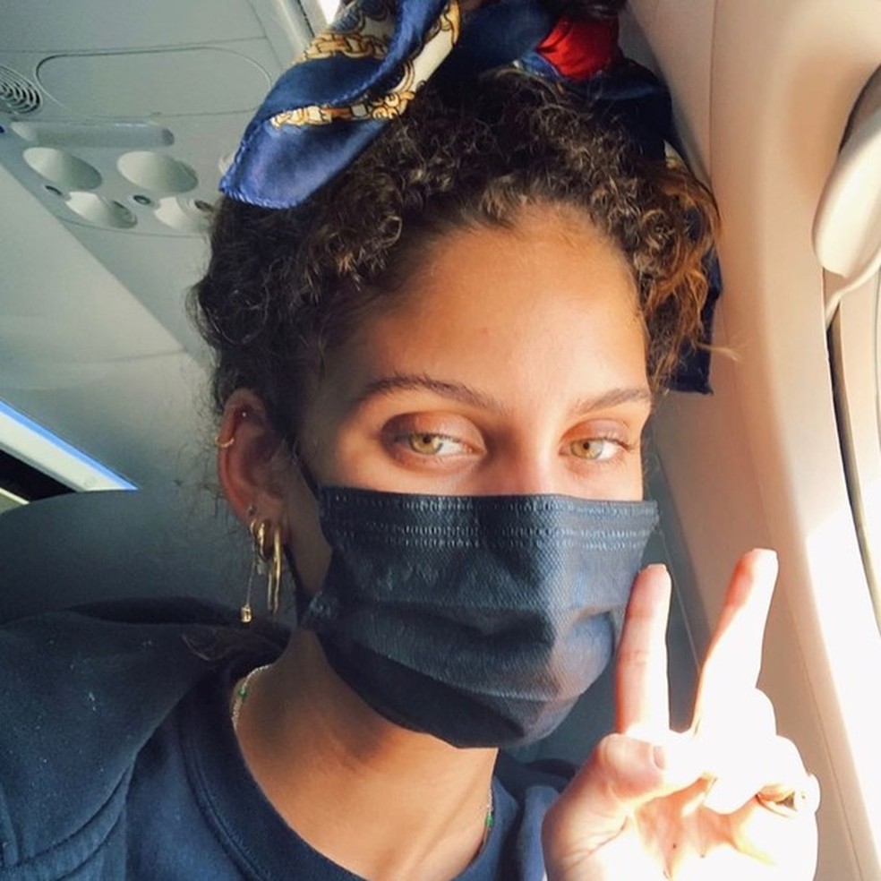 Laura Fernandez mostra tudo da sua primeira viagem após 6 meses