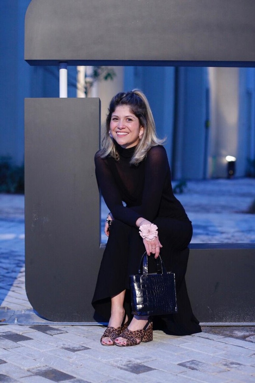 Nossa editora-sênior prova que usar a mesma sandália de oncinha por 5 dias seguidos é uma ótima ...