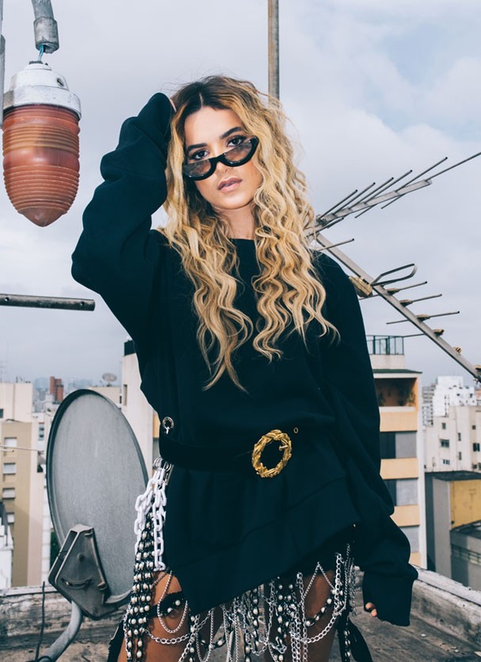 Manu Gavassi se posiciona contra Photoshop: 'Não quero ser perfeita'