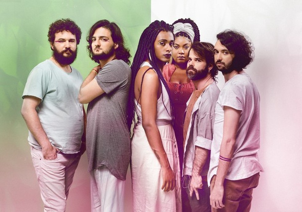 Liniker: “Sou uma mulher trans e negra. Sair de casa é ameaçador”, diz ...