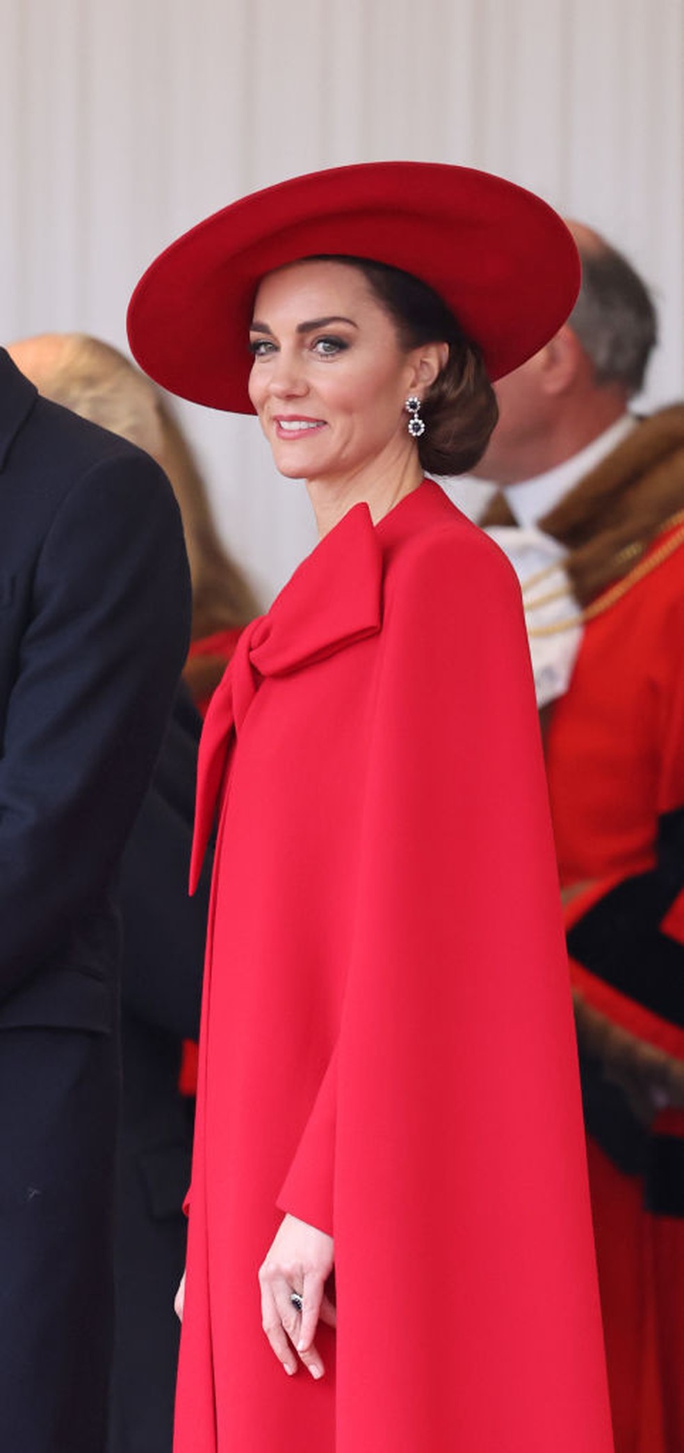 Kate Middleton usa vestido de conto de fadas para banquete real