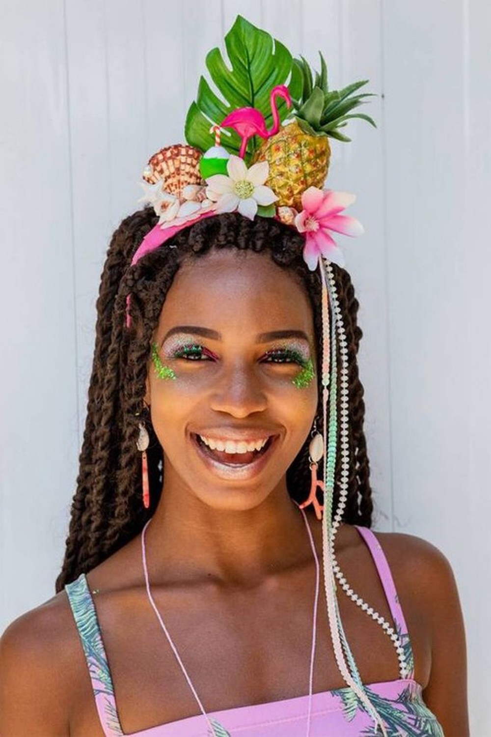 Tiaras de Carnaval: 20 versões divertidas do acessório para a sua fantasia