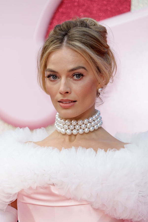 Margot Robbie em 'Barbie': demos um zoom nos acessórios usados pela ...