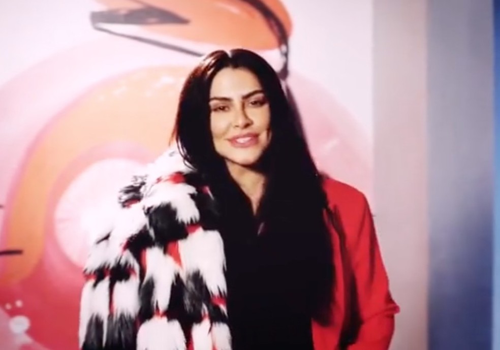 Cleo recupera conta no Instagram e brinca: 'Não imaginam o prazer que é ...