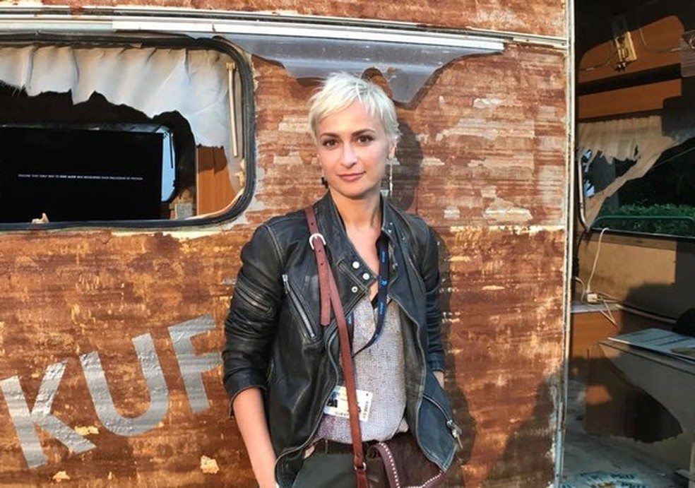 Quem era Halyna Hutchins, morta acidentalmente por Alec Baldwin em set ...